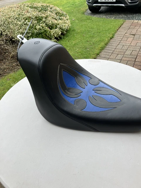 GENUINE HARLEY-DAVIDSON SOFTAIL Twin Cam Badlander SEAT CUSTOM SOLO ...