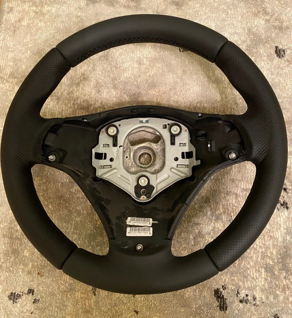 VOLANT OEM BMW M Sport E90 E91 E92 E93 M3 E82 E81 E87 E88 1 3 Série M. EUR 252,32 - PicClick FR