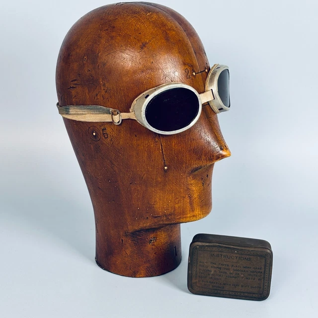 VINTAGE WW2 BRITISH Army Desert Dust Goggles In Original Tin Box £49.95 ...