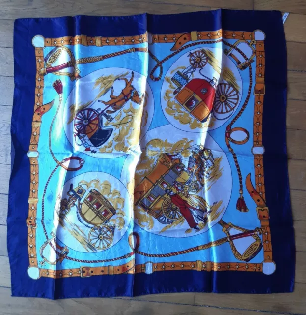 FOULARD CARRÉ SCARF calèche carrosse cheval royal royauté voiture EUR ...
