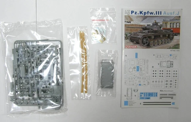 UMKARTON ZERKRATZT/VERBEULT - Innentasche 1/72 DRAGON German WWII ...