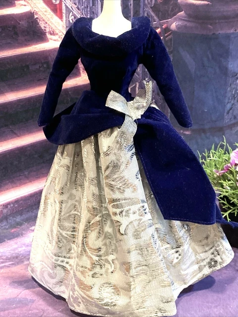 BARBIE COLLECTOR SPECIAL edition Velvet Dark Blue & Silver Gown Mattel ...