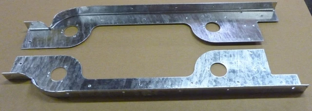 LAND ROVER DEFENDER 90/110 Galv Rear Corner Capping Pair - Mxc8934/5 £ ...