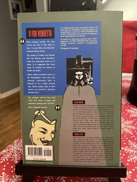 V FOR VENDETTA Graphic Novel by Alan Moore and David Lloyd (1988 ...