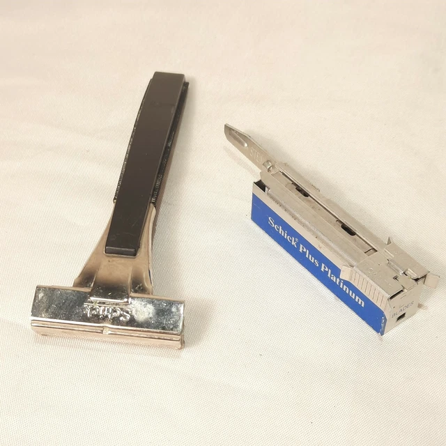 VINTAGE SCHICK PLUS Platinum Injector Single Edge Safety Razor and ...