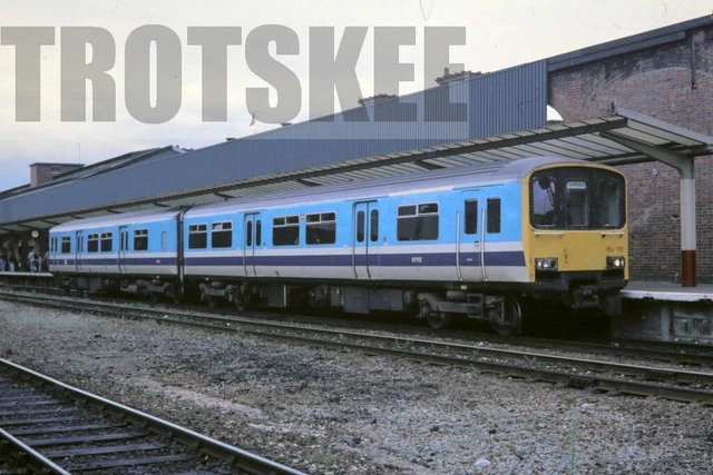 35MM SLIDE BR British Railways DMU Class 150 150112 c1990 Original £4. ...