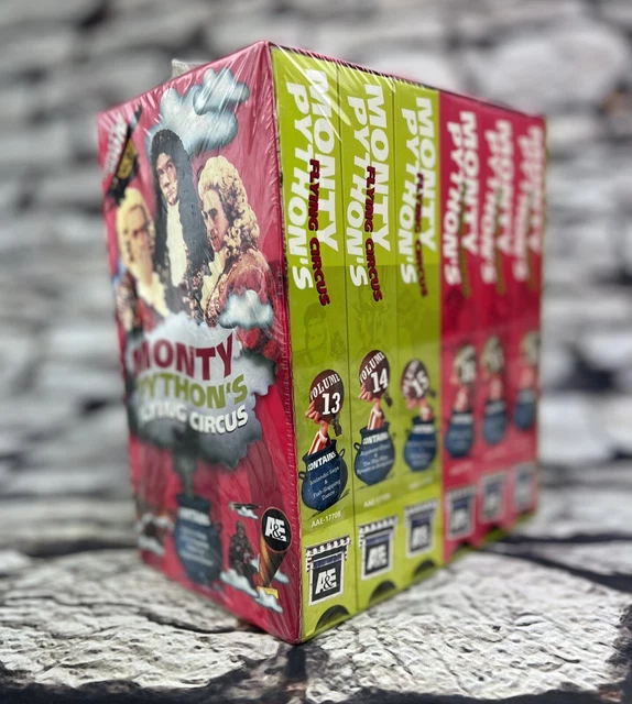 [SEALED] MONTY PYTHONS Flying Circus The Complete Third Season (VHS, 6 ...