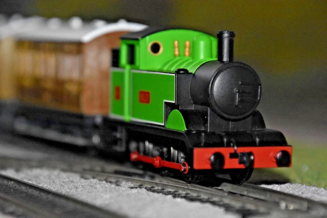 BACHMANN PUFFING BILLY 0-6-0 Tank Engine No.4 Green OO Mint Condition £ ...