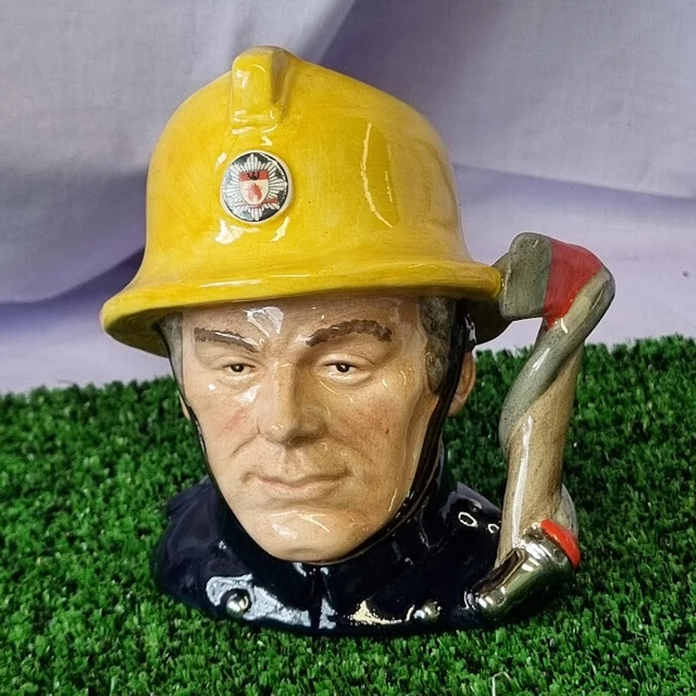 **VINTAGE**ROYAL DOULTON CHARACTER Jug Series **The Fireman** D6839 ...