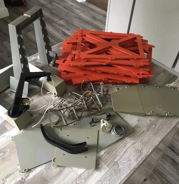 VINTAGE ACTION MAN training tower Barbed Wire Ladder Spares Palitoy ...