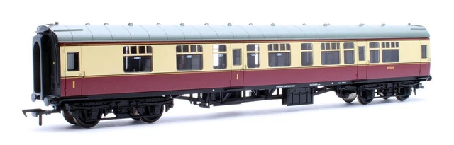 BACHMANN 'OO' GAUGE 39-127 Br Mk1 Crimson/Cream Composite M15019 Coach ...