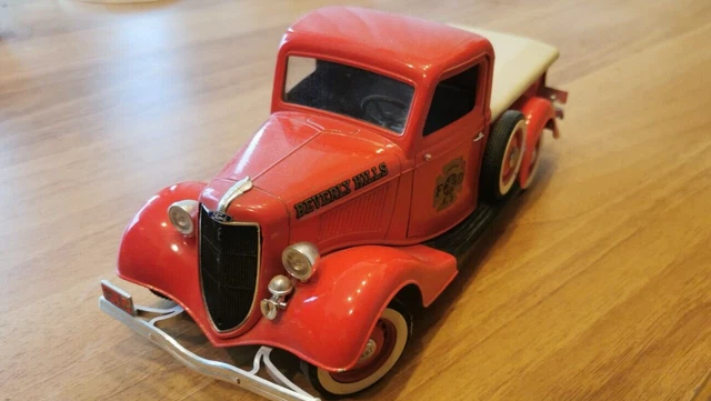SOLIDO FORD V8 Pickup Bj 1936 Modellauto Beverly Hills aus Sammlung Maßstab 1:19 EUR 24,90 ...