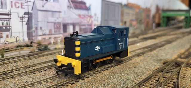 HORNBY 00 GAUGE BR Blue Class 06 Diesel Shunter Wasp Stripes £5.92 ...