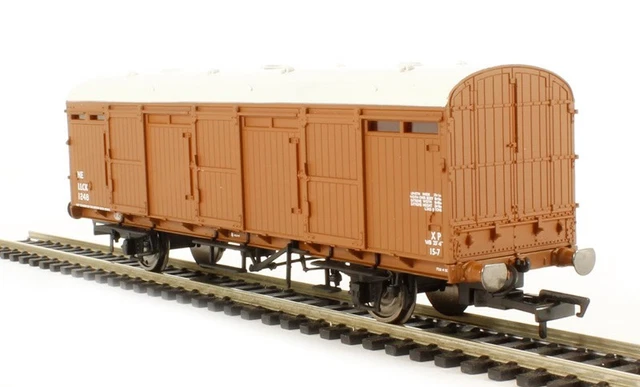 NEW HORNBY R6682D Extra Long Cct Van Lner £20.38 - PicClick UK