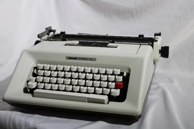 OLIVETTI STUDIO 45 J Prima Serie in Metallo con Tastiera Italiana Anni ...
