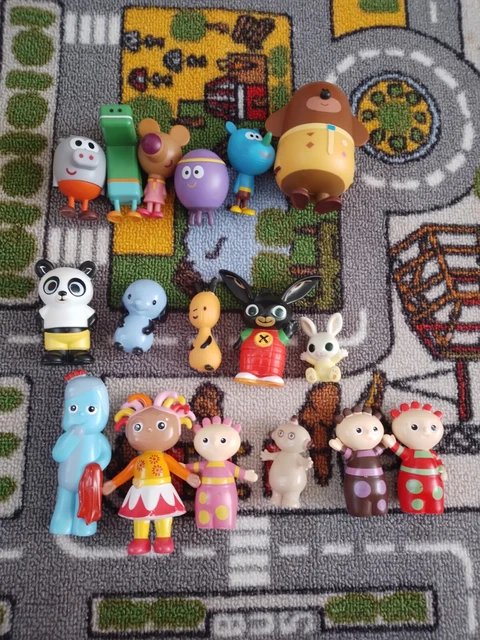 CBEEBIES FIGURES BUNDLE hey duggee bing in the night garden figure ...