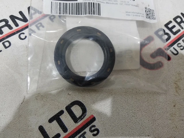 GENUINE MERCEDES BENZ Radial Shaft Sealing Seal Ring A0159976346 £14.50 ...