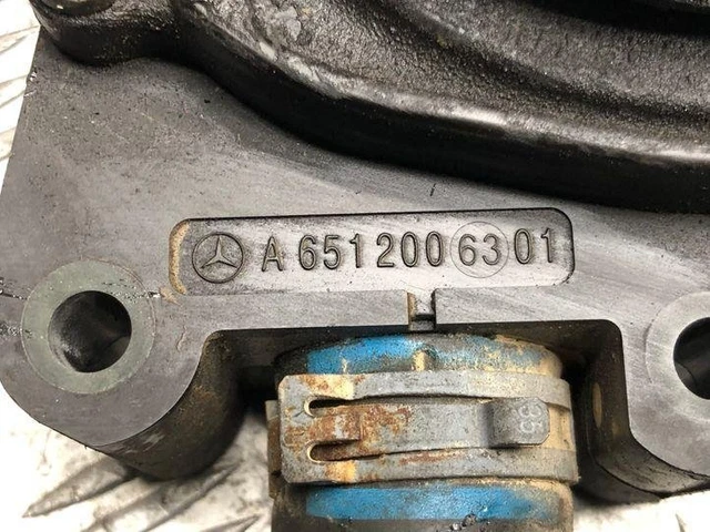 MERCEDES-BENZ C W204 A6512006301 Pompe à Eau 2.20 Diesel 125kw 2010 ...