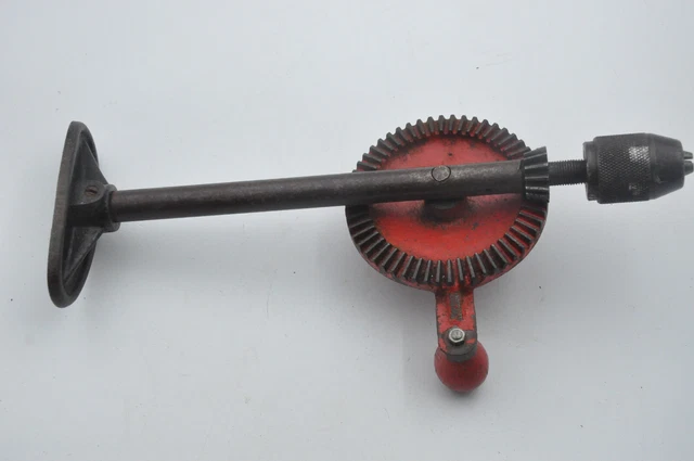 ANCIENNE CHIGNOLE OU perceuse manuelle dlg Peugeot - collection outil ...