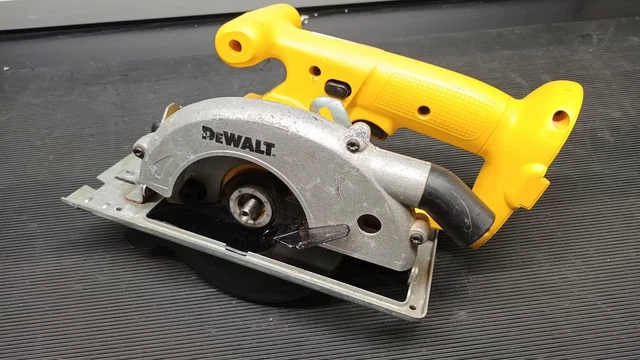 USED DEWALT DW936 18V Cordless Circular Trim Saw - Not Working, Has ...