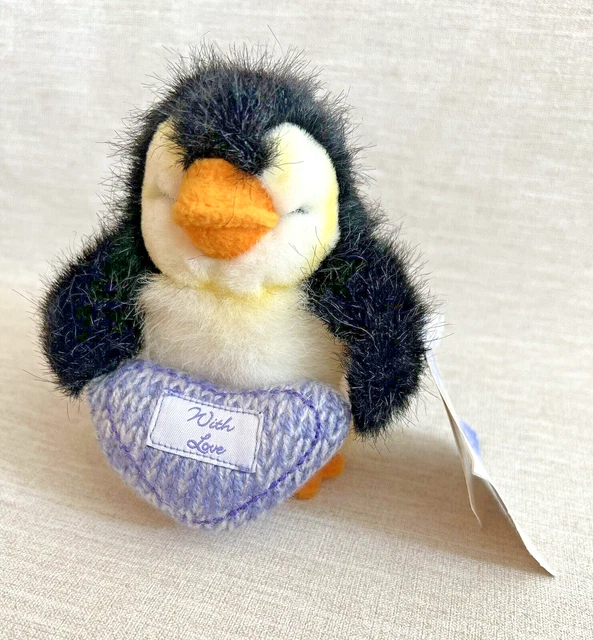 RUSS PENGUIN SOFT Toy Daisy Chain Press Snow With Love Heart Soft Toy 4 ...