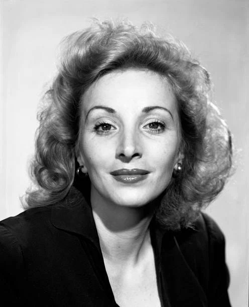 RADIO ACTRESS ANNA Karen She is in the cast of Dangerously Yours 1940s ...