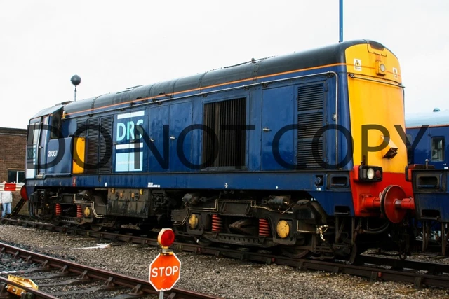 UK DIESEL TRAIN Railway Photograph Of Class 20 20307 Loco. (Rm20-425) £ ...