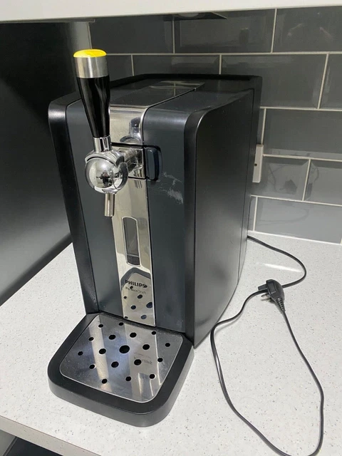 PHILIPS PERFECTDRAFT BEER keg machine. Slight mark on front as seen in ...