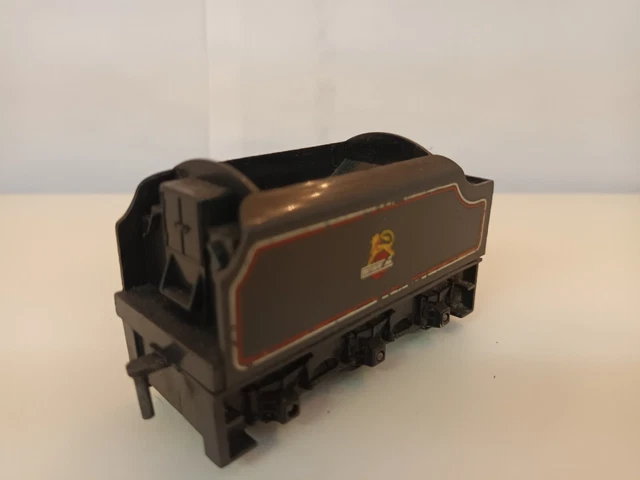TRIANG R30/R31 OO Gauge BR Black Princess Class Locomotive Tender £9.95 ...