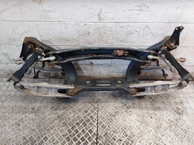 MERCEDES BENZ C CLASS W205 2016 C350e 2.0 HYBRID REAR SUSPENSSION AXLE ...