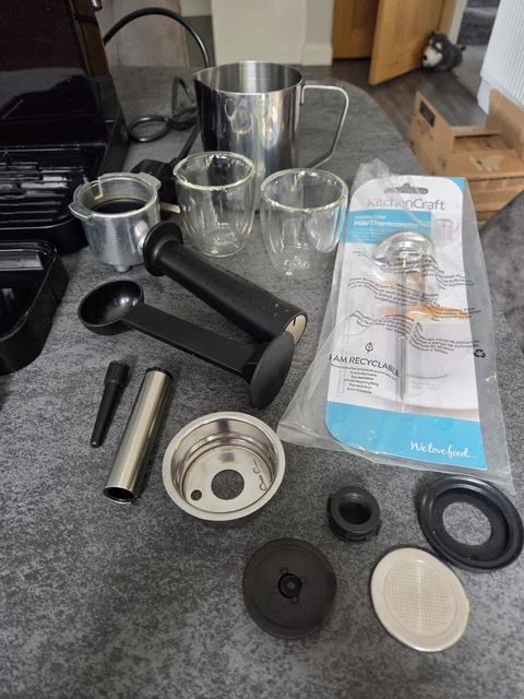 DE'LONGHI EC260.BK ESPRESSO Machine Black/Silver & Manual No Box. Lots ...