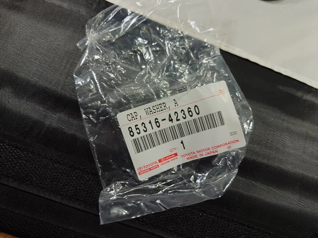 TOYOTA RAV4 WINDSCREEN Washer Bottle Cap Lid 2012-2019 GENUINE ...