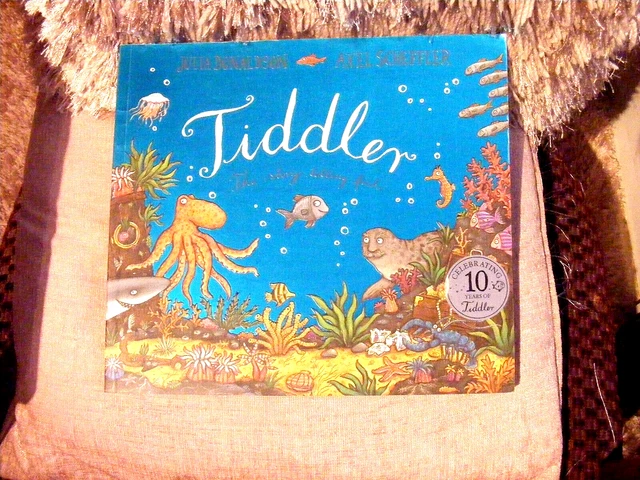 LIVRE MACMILLAN-TIDDLER THE story-telling fish par julia donaldson ...