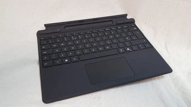 MICROSOFT 1864 SURFACE Pro 11 X 9 8 UK Signature Keyboard Cover Black £ ...