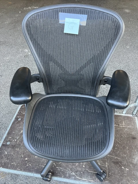 HERMAN MILLER AERON Chair Size B PostureFit Model - Fully Loaded - USED ...