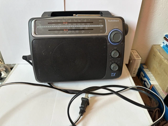 VINTAGE RADIO SHACK 12-887 Multiband Portable Radio AM FM TV1 TV2 ...