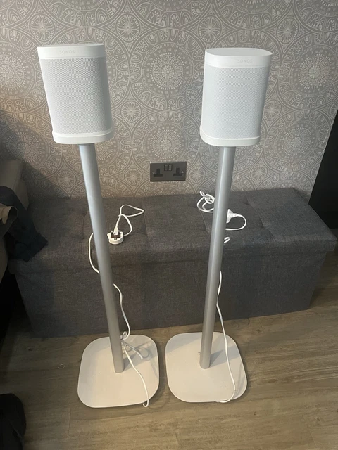 2 SONOS ONE Gen 2 White With Stands £300.00 - PicClick UK