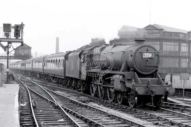 PHOTO BRITISH RAILWAYS Steam Locomotive Class 5MT 45075 at Huddersfield ...