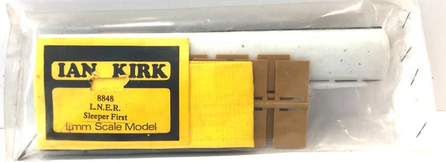 IAN KIRK LNER Sleeper First Coach Kit £27.45 - PicClick UK