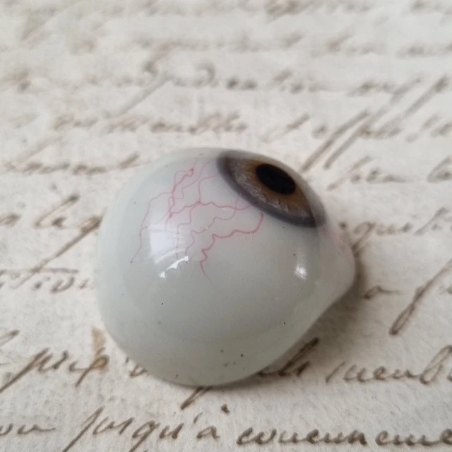 OEIL ANCIEN EN Verre Ophtalmologie Cabinet Curiosité Antique Glass Eye ...
