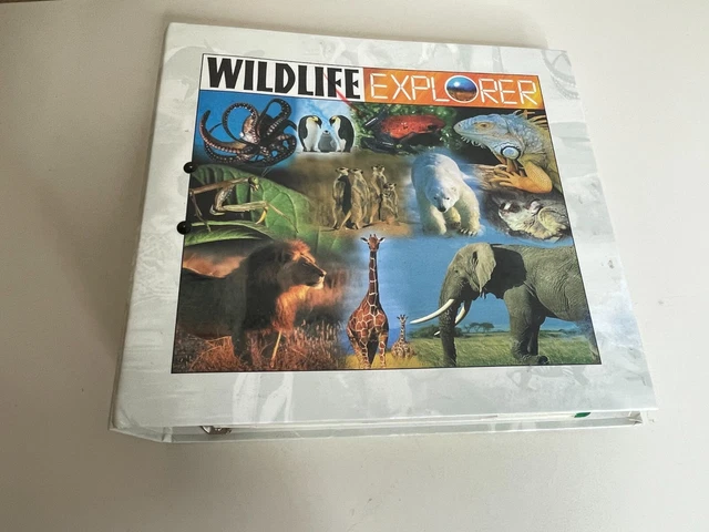 WILDLIFE EXPLORER BINDER with Bi-fold Full-Color Cards and Fact Files 1 ...