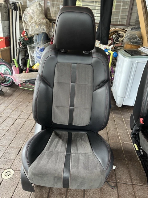HOLDEN VF COMMODORE Front Seats $850.00 - PicClick AU