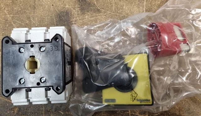 INTERRUPTEUR SECTIONNEUR 63A - arrêt d'urgence - Schneider VCF3 EUR 40 ...