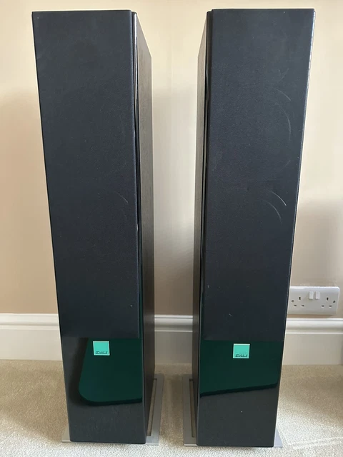 DALI ZENSOR 5 Speakers Black 2 x freestanding 2 x book shelf and centre ...