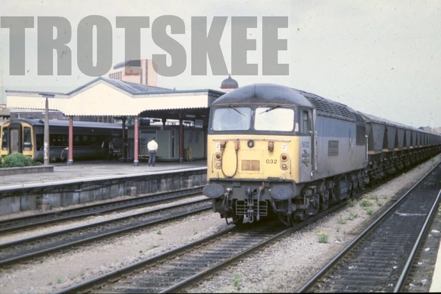 35MM SLIDE BR British Rail Diesel Loco Class 56 56032 1995 Cardiff ...