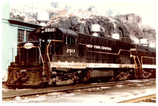 NEW YORK CENTRAL Railroad Engine 2517 Train 4"x6" Photograph Vintage £ ...