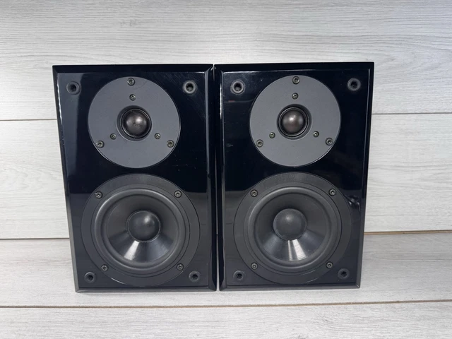 YAMAHA NX-E300 HI-FI Bookshelf Speakers 110w 6 Ohms Fully Working £39. ...