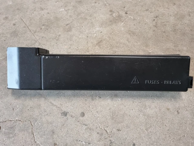 HOLDEN VT VX Vy Vz Commodore Fuse Relay Panel Cover Engine Bay Wiring ...