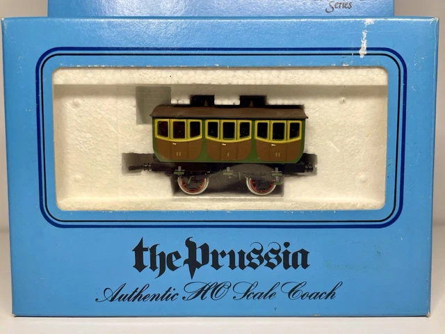 BACHMANN 43-1046 THE Prussia 4 Wheeled Coach - HO Scale - 2x Steps ...