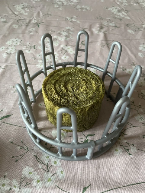 SCHLEICH FARM LIFE HAY BALE FEEDER SET-Fenced- Rare & Retired 41421 £28 ...